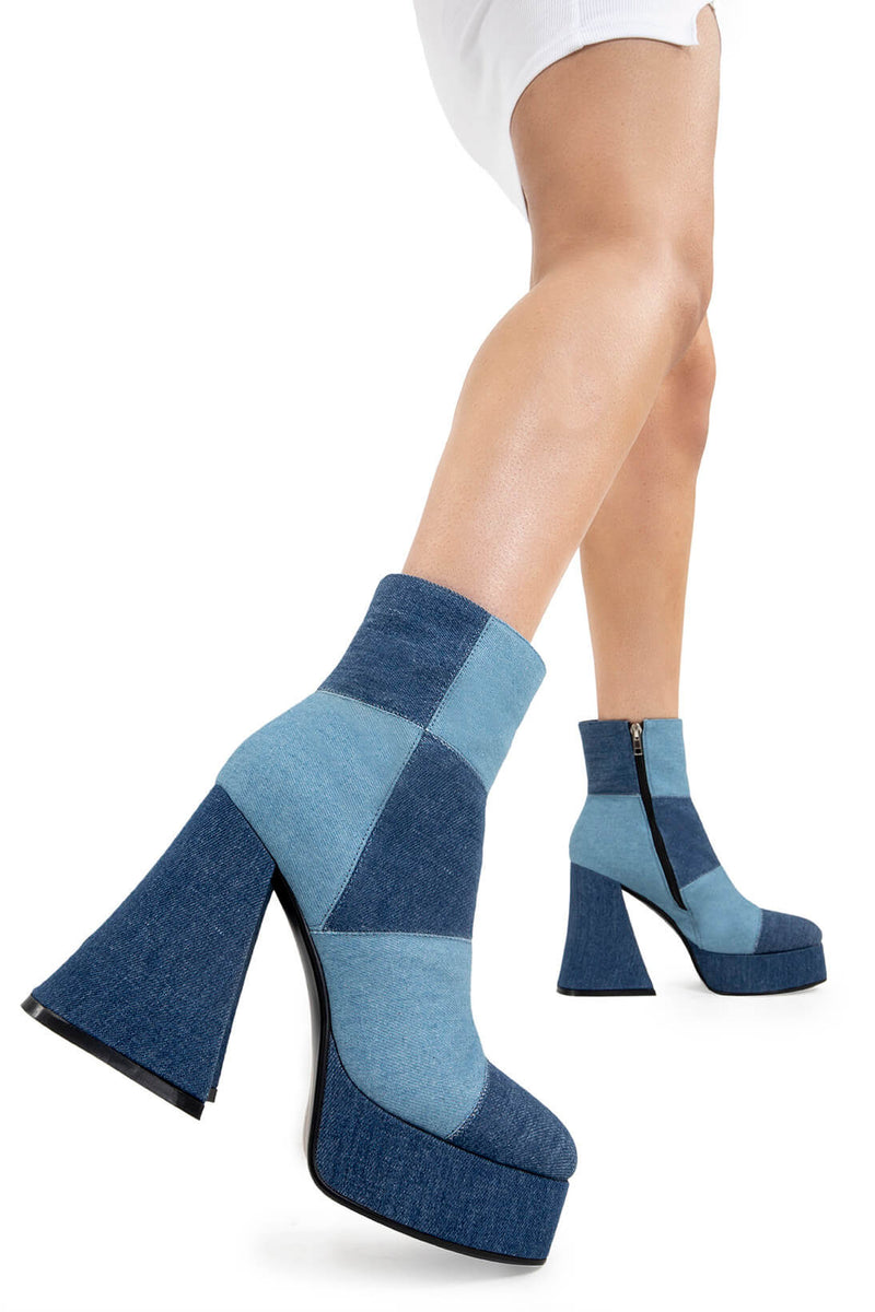 Break In Two Platform Ankle Boots – LAMODA EU